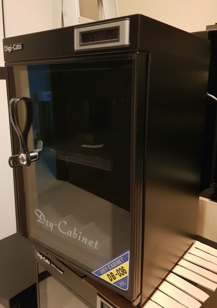 Digi-Cabi Dry Cabinet Box 30L, Photography, Photography Accessories ...