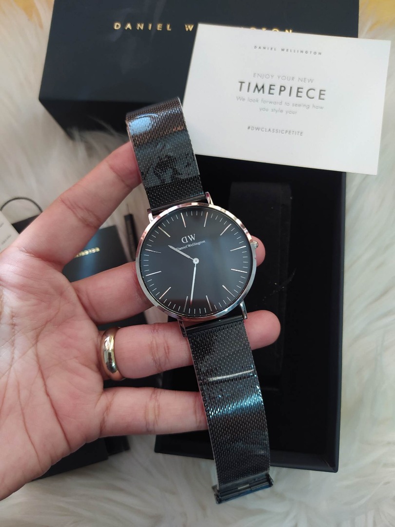 DW Black Meshstrap w/ Bangle (Black dial), Women's Fashion, Watches ...