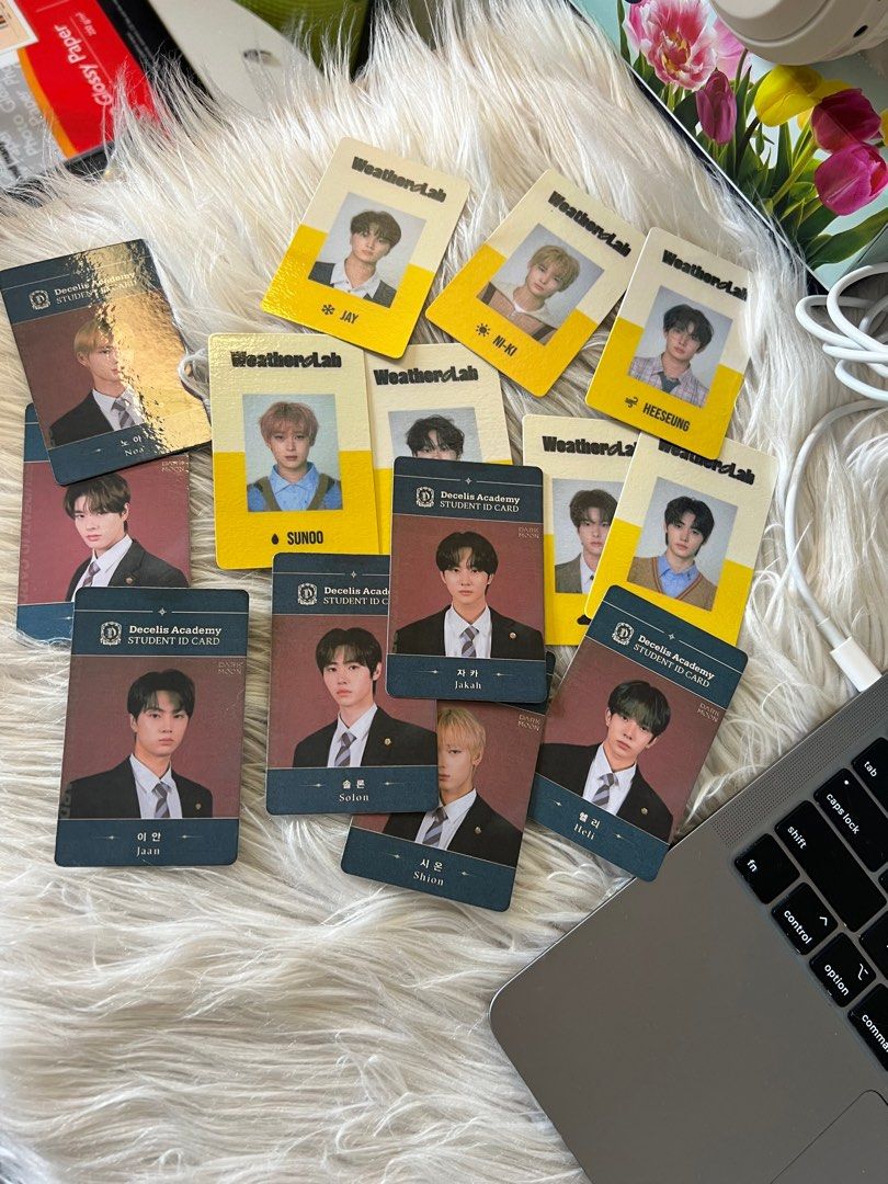 Enhypen replicards (same size as official pcs) (similar quality), Hobbies & Toys, Memorabilia ...