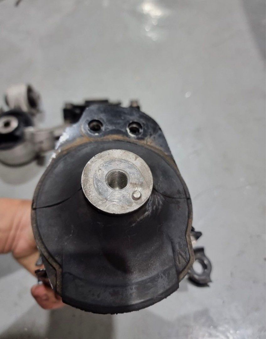 FD2R stock engine mounting, Car Accessories, Accessories on Carousell