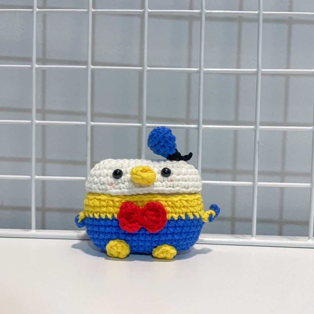 Handmade Crochet - Donald Duck Airpod pro case, Hobbies & Toys ...