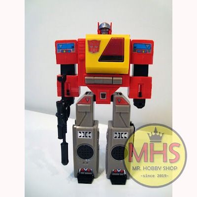 Hasbro Transformers Universe G1 Series Autobot Blaster, Hobbies & Toys ...