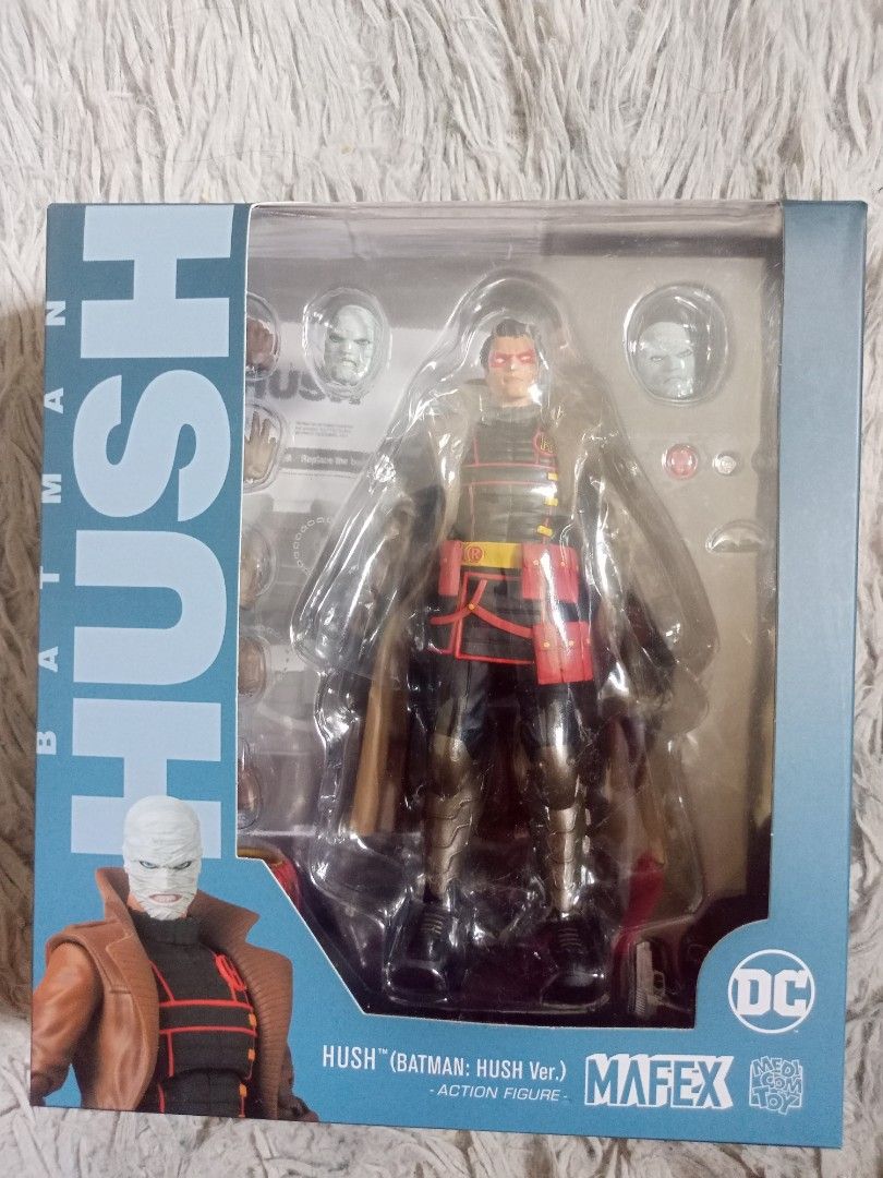 Hush Mafex jason todd redhood batman, Hobbies & Toys, Toys & Games on ...