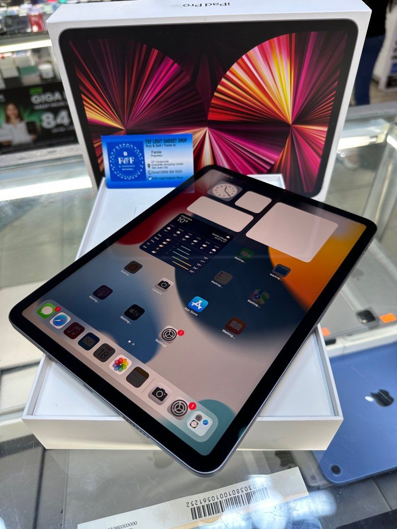 iPad Pro M1 11inch 256gb wifi on Carousell