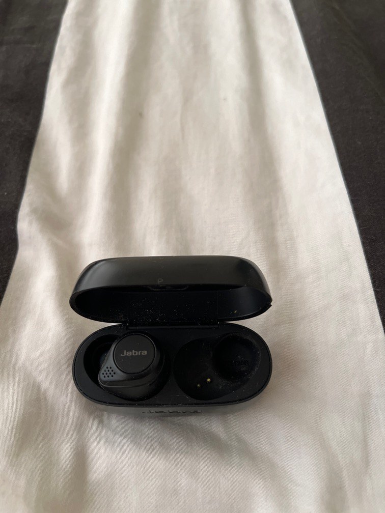 Jabra Elite 75t Left ear bud and casing, Audio, Earphones on Carousell