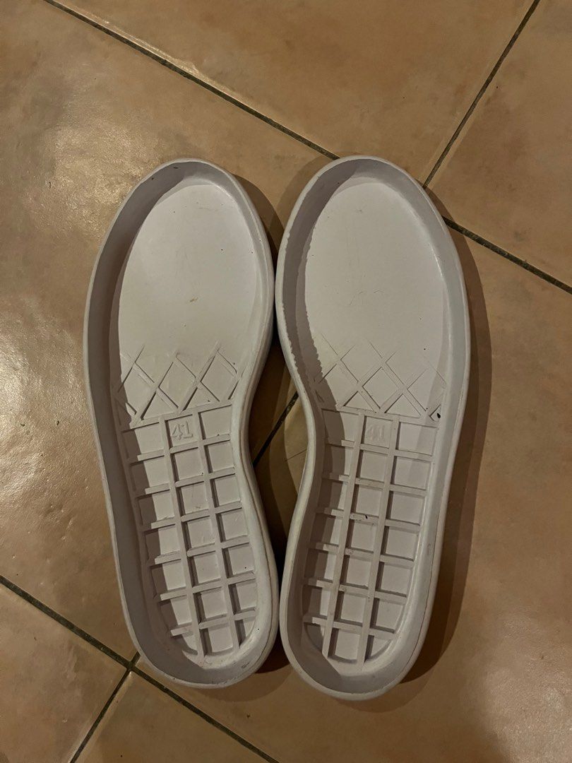 Nike air Jordan 1 black outsole size 41, Men's Fashion, Footwear, Shoe ...