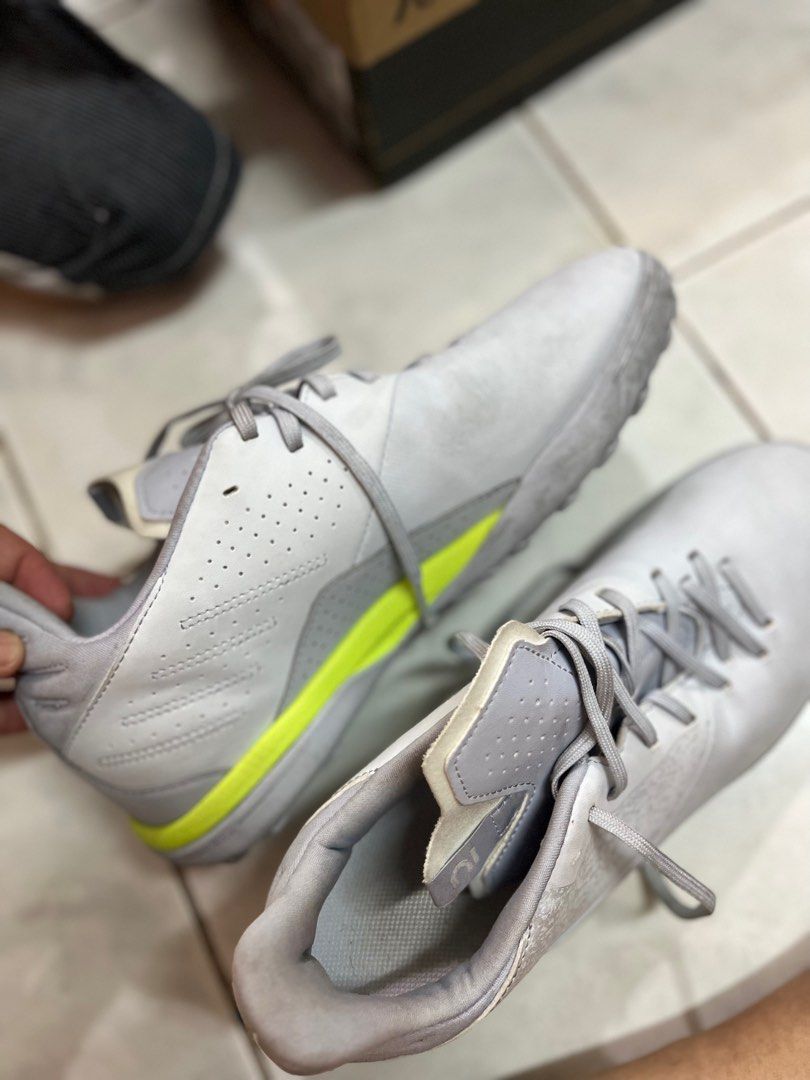 Kasut Futsal Jenama KIPSTA, Men's Fashion, Footwear, Boots on Carousell