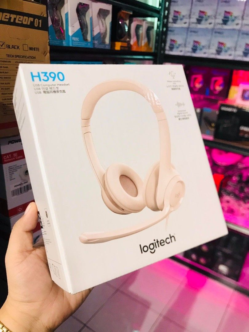 Logitech H390 USB Headset Rose, Audio, Headphones & Headsets on Carousell