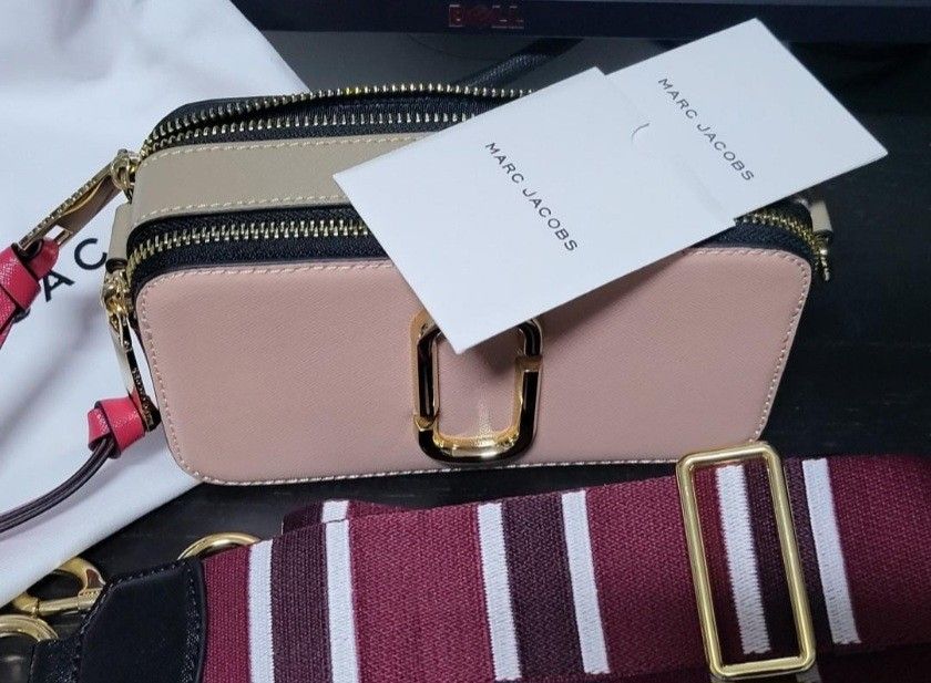 MARC JACOB CAMERA BAG, Women's Fashion, Bags & Wallets, Cross-body Bags ...
