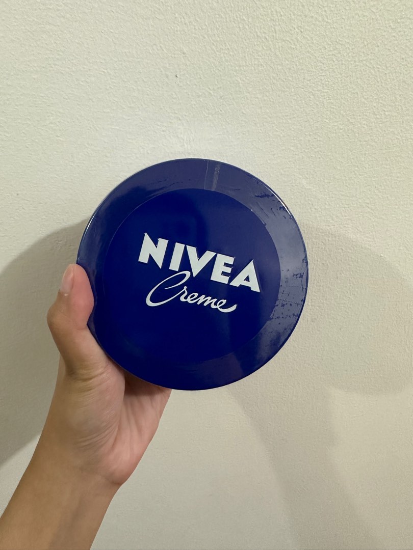 Nivea Creme Moisturizing Cream 400mL, Beauty & Personal Care, Bath ...