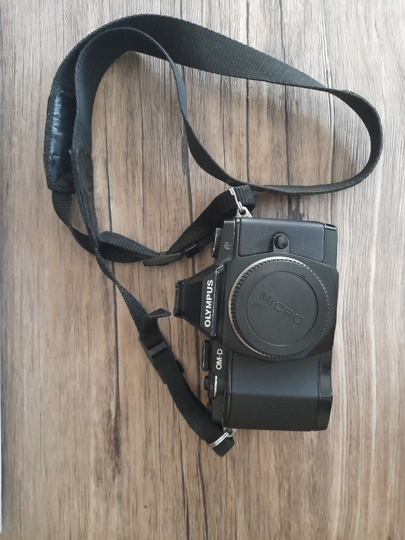 Olympus OMD Em5 Mark 1 Camera Body, Photography, Cameras on Carousell