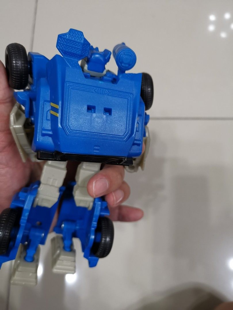 Original Transformers TRA Authentics Alpha Soundwave, Hobbies & Toys ...