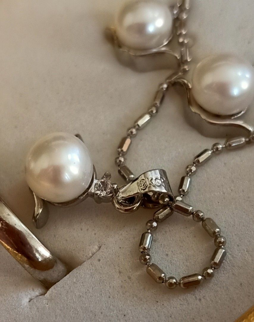 Palawan Fresh water Pearls jewelry set on Carousell
