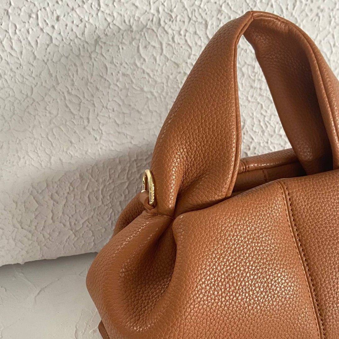 Polene bag camel, Barang Mewah, Tas & Dompet di Carousell