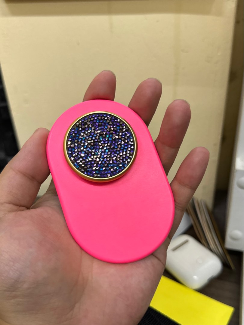 Popgrip magsafe hot pink (base) on Carousell