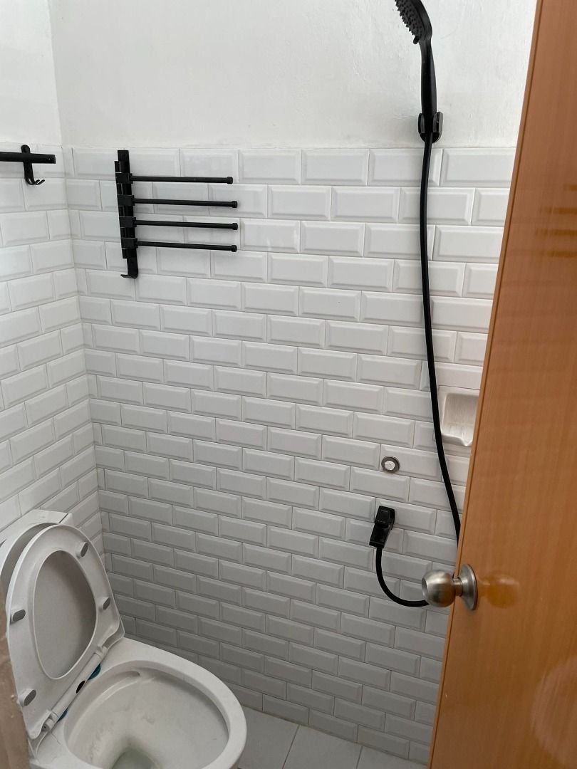 PTPA: Well ventilated LADY bed space for rent. (NO SOLO ROOMS AVAILABLE ...