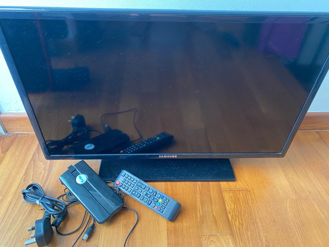 Samsung 26" LED TV, TV & Home Appliances, TV & Entertainment, TV on ...