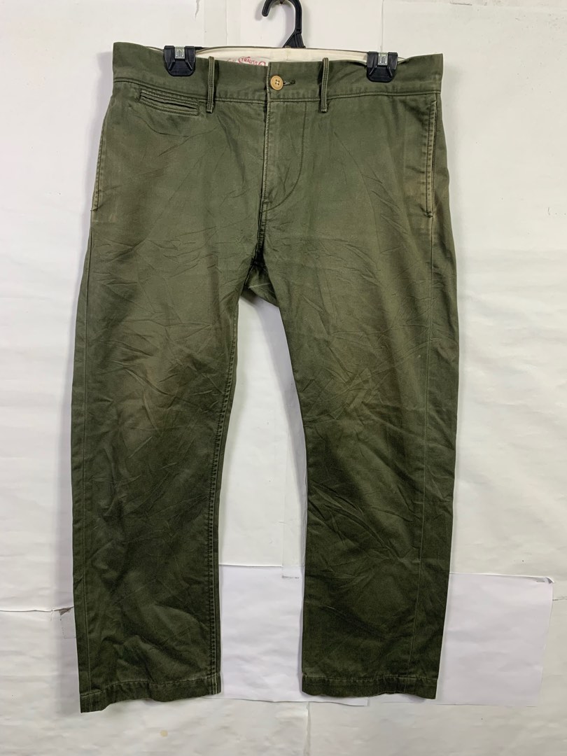 Seluar Levis, Men's Fashion, Muslim Wear, Tops on Carousell