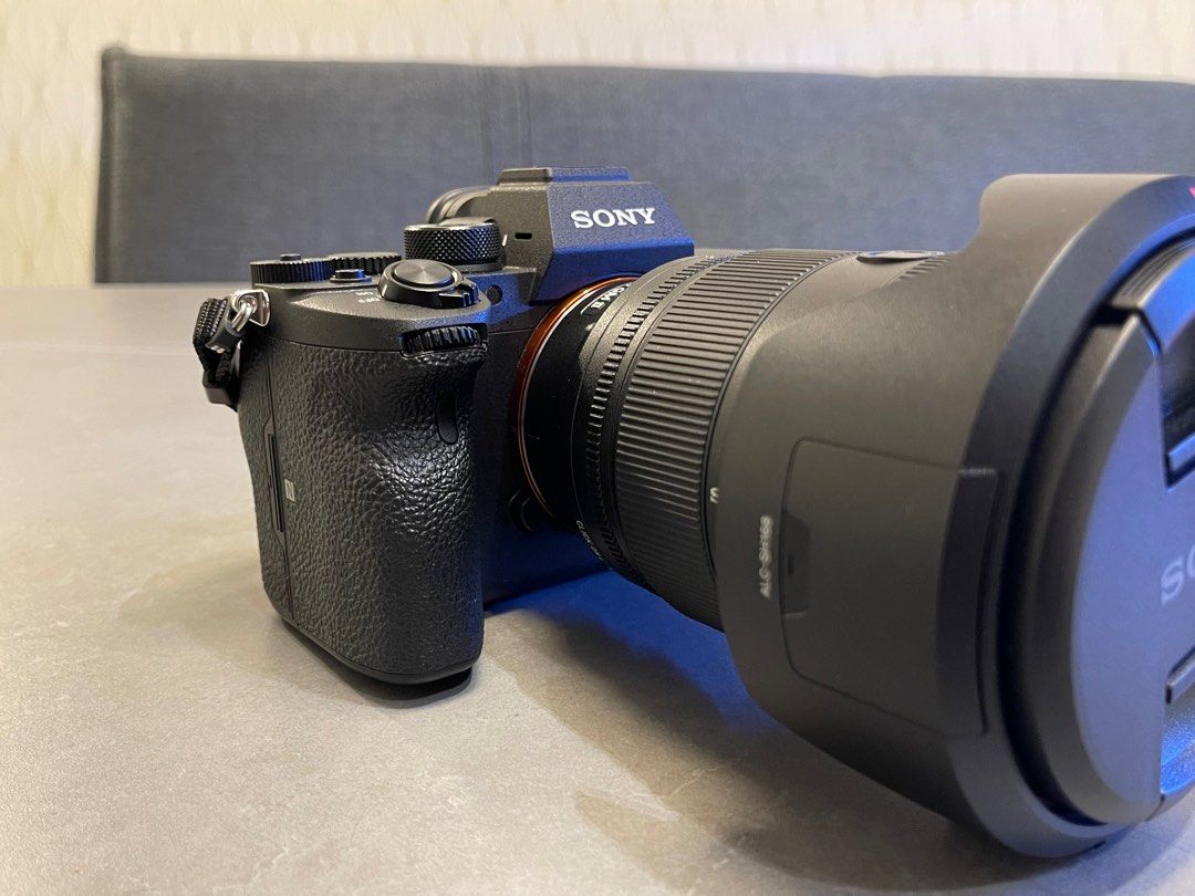 SONY A7R4 (BODY), Photography, Cameras on Carousell