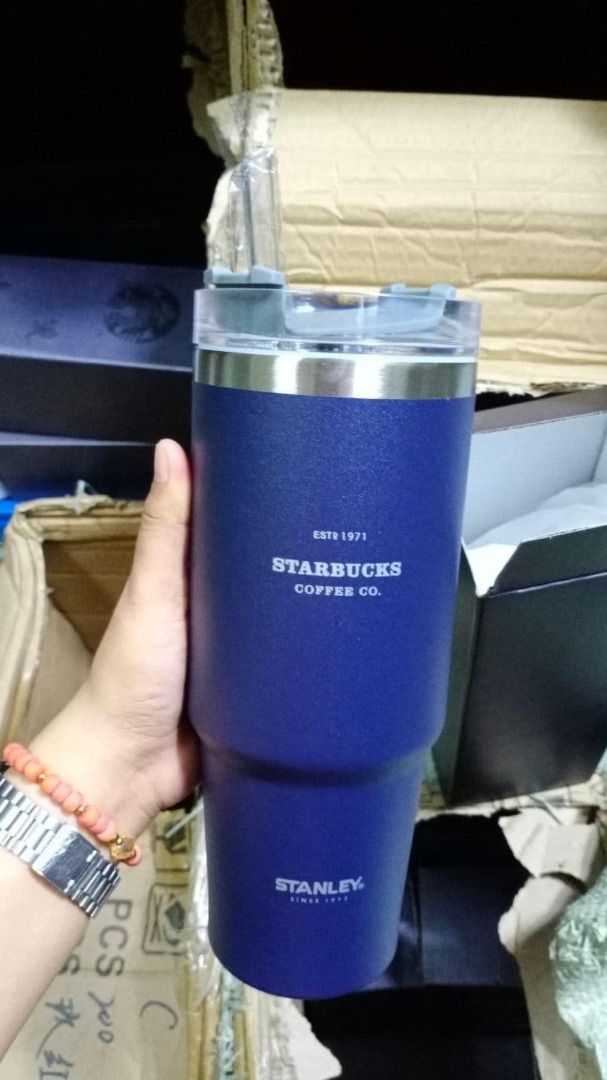 STANLEY!LIMITED EDDITION COLAB! Starbucks x Stanley tumblers and flasks ...
