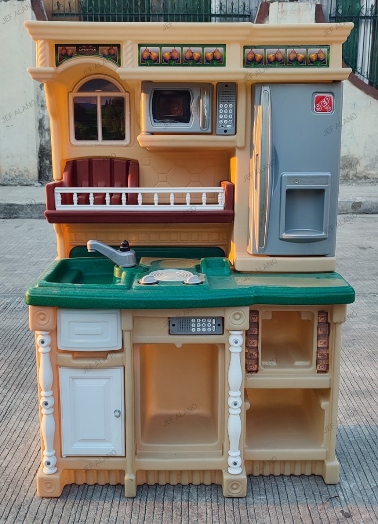 step 2 lifestyle custom kitchen toy kitchen not little tikes for play ...