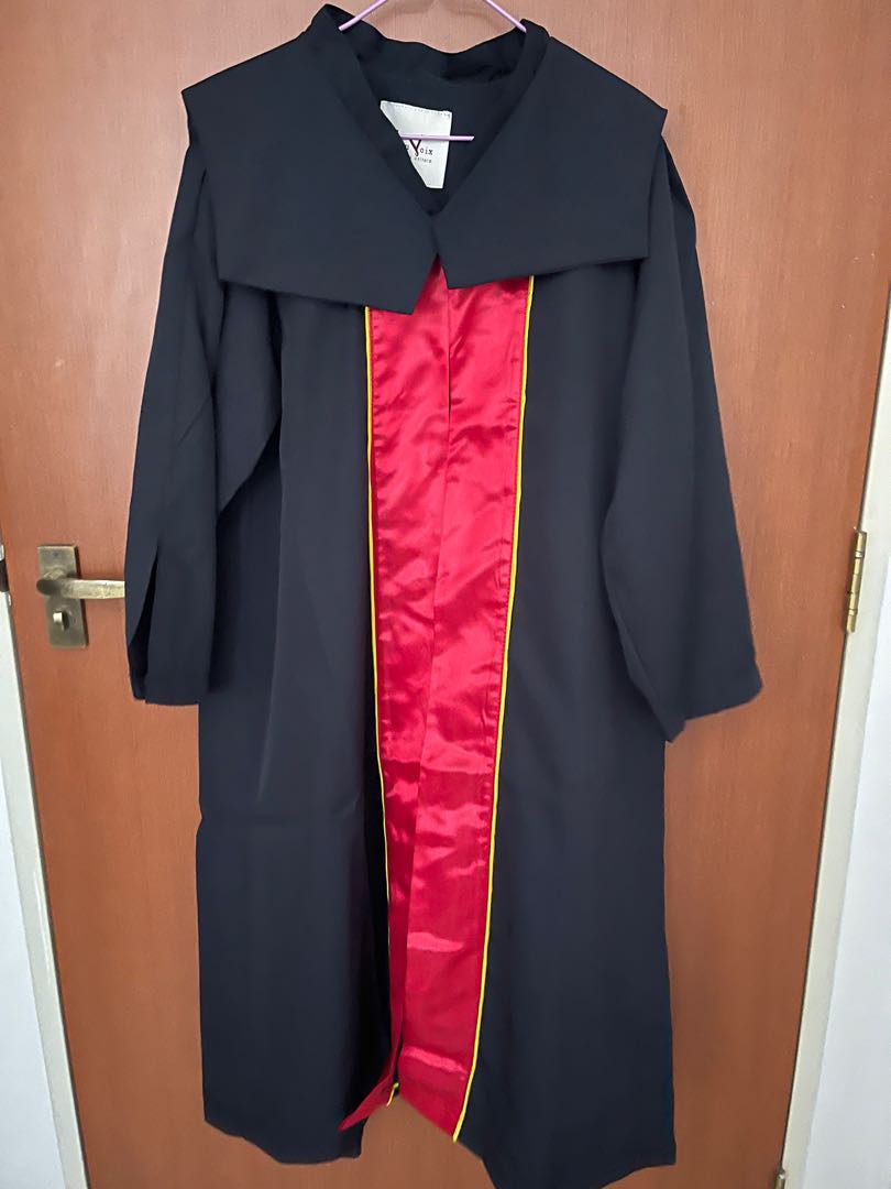 Temasek Polytechnic Graduation Gown, Women's Fashion, Coats, Jackets ...
