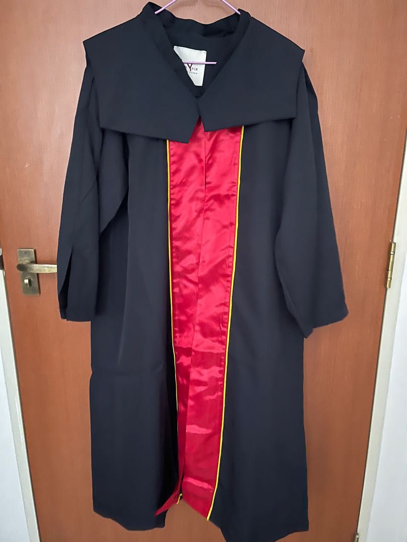 Temasek Polytechnic Graduation Gown, Women's Fashion, Coats, Jackets ...