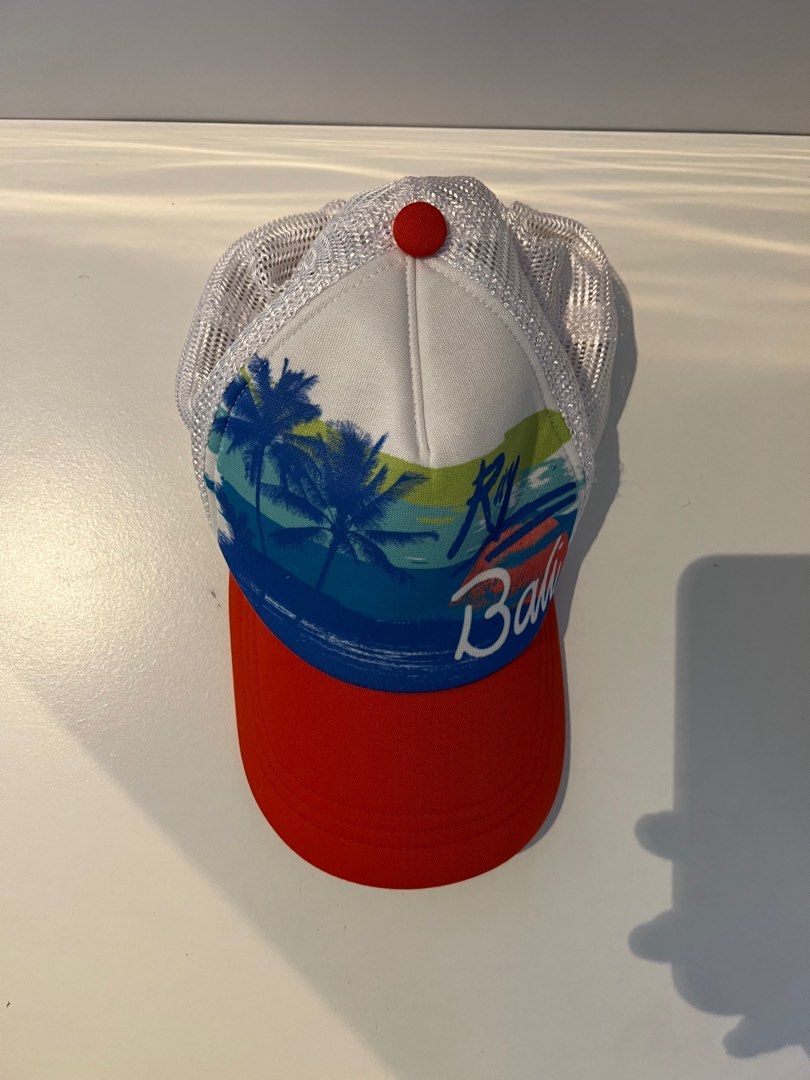 Topi Roxy Warna Putih Biru Bali, Fesyen Wanita, Aksesoris di Carousell