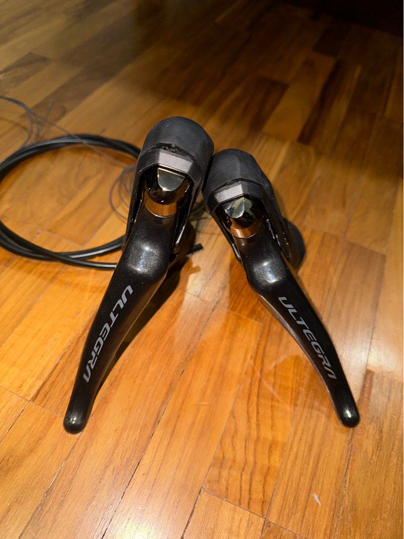 Ultegra r8020 hydaulic disc brake shifters, Sports Equipment, Bicycles ...