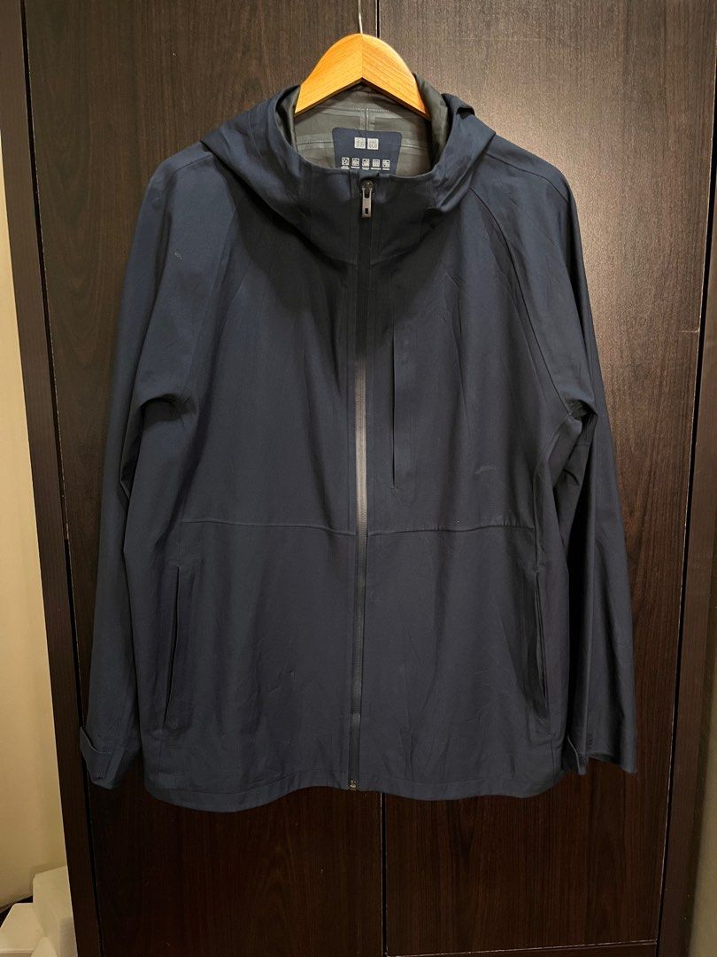 Uniqlo Blocktech Windbreaker Jacket on Carousell