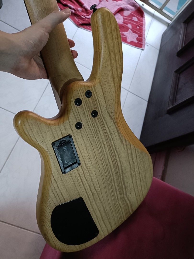 Vantage Fretless Bass (Made In Korea), Hobbies & Toys, Music & Media ...