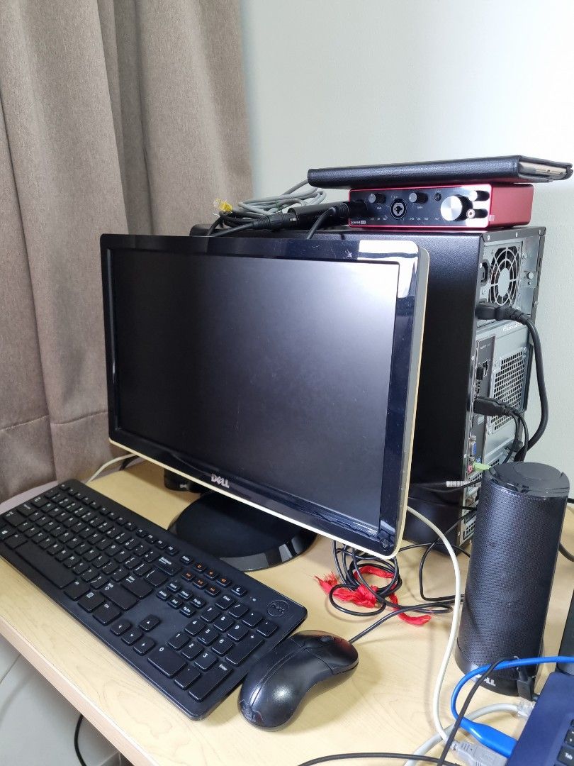 Very old Desktop, Computers & Tech, Desktops on Carousell