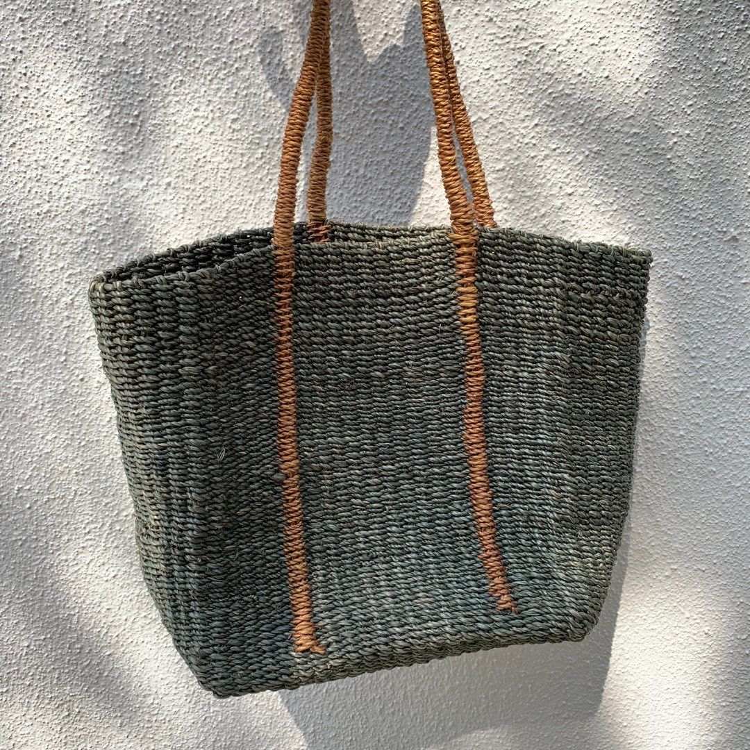 Vintage Green Rattan Woven Bag, Women's Fashion, Bags & Wallets, Tote ...