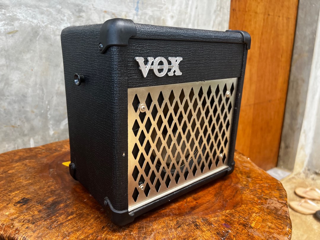 Vox mini 5 Rhythm Guitar Amplifier on Carousell