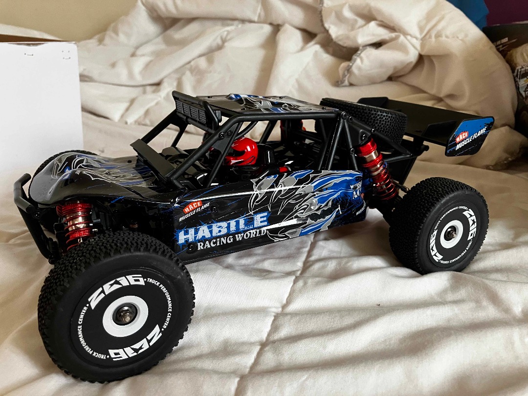 WL Toys 124018 Buggy RTR with 3 batteries, Hobbies & Toys, Toys & Games ...