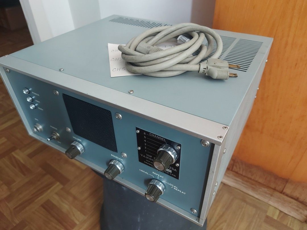 Yaesu FTR-1025A Repeater (VHF), Computers & Tech, Office & Business ...