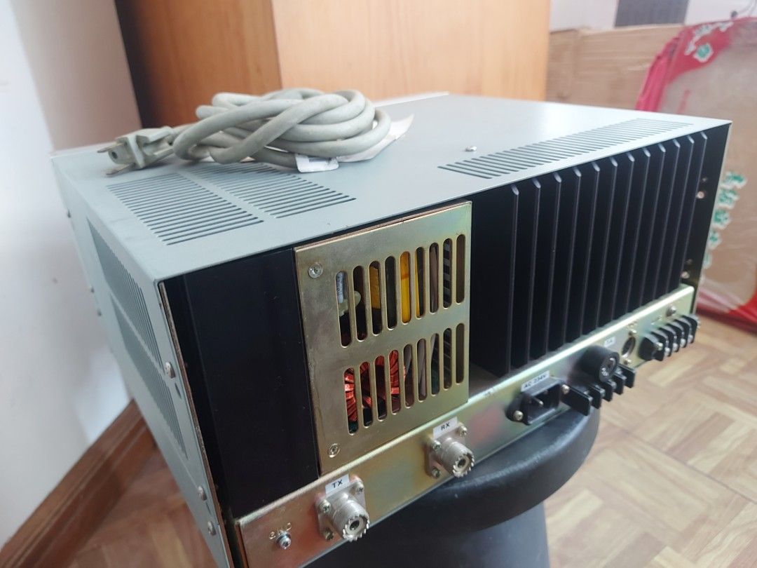 Yaesu FTR-1025A Repeater (VHF), Computers & Tech, Office & Business ...