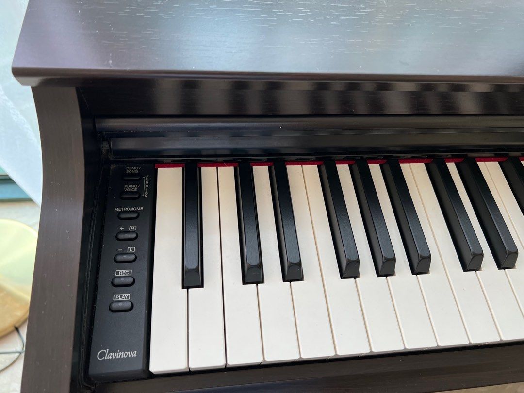 Yamaha Clavinova CLP 625 piano with bench, Hobbies & Toys, Music & Media, Musical Instruments on ...