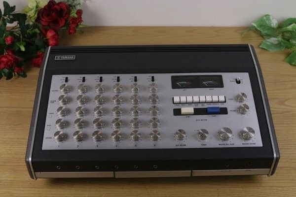 Yamaha EM-130 Vintage Analog Beatbox Drum Machine Mixer Amplifier with ...