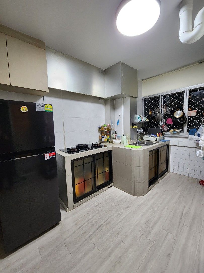 ROOM RENTAL AT Clementi NEAR SIM/NGE ANN/NUS/SINGAPORE POLY, Property ...