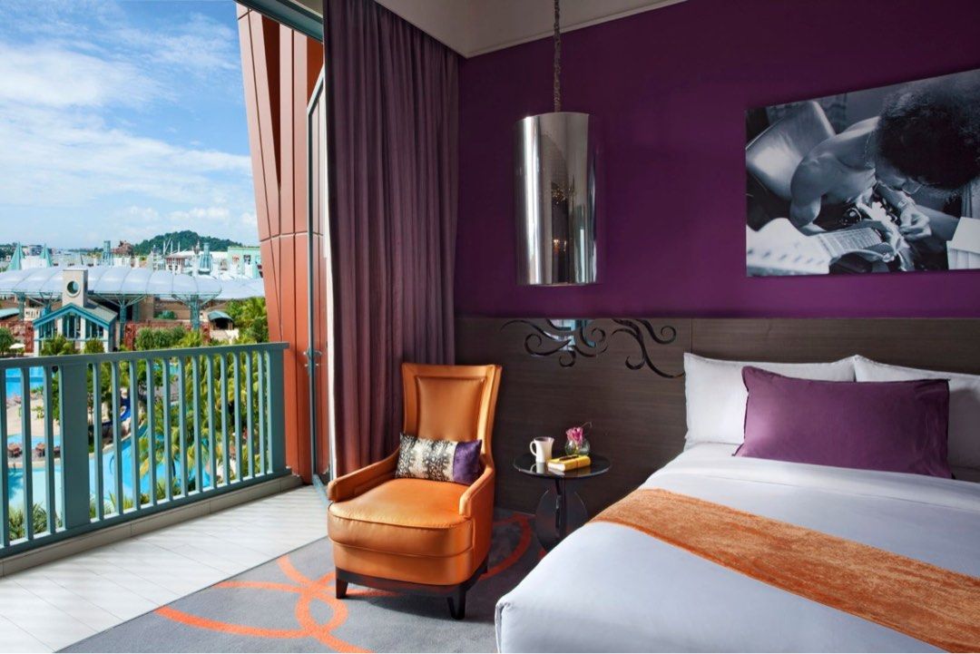 RWS Hard Rock Hotel Deluxe King Poolview, Tickets & Vouchers, Local ...