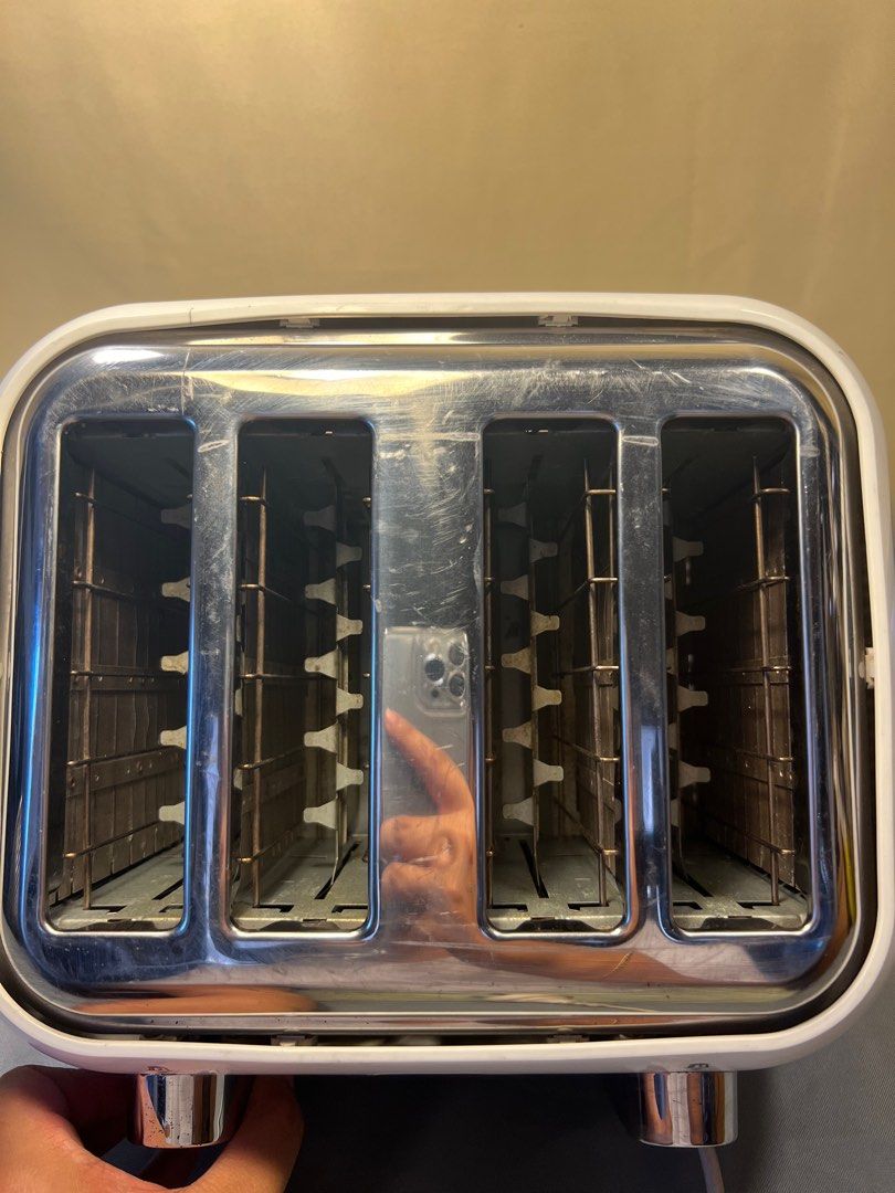 4 Slice Toaster on Carousell