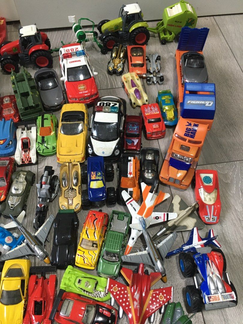 Assortment of cars, Hobbies & Toys, Toys & Games on Carousell