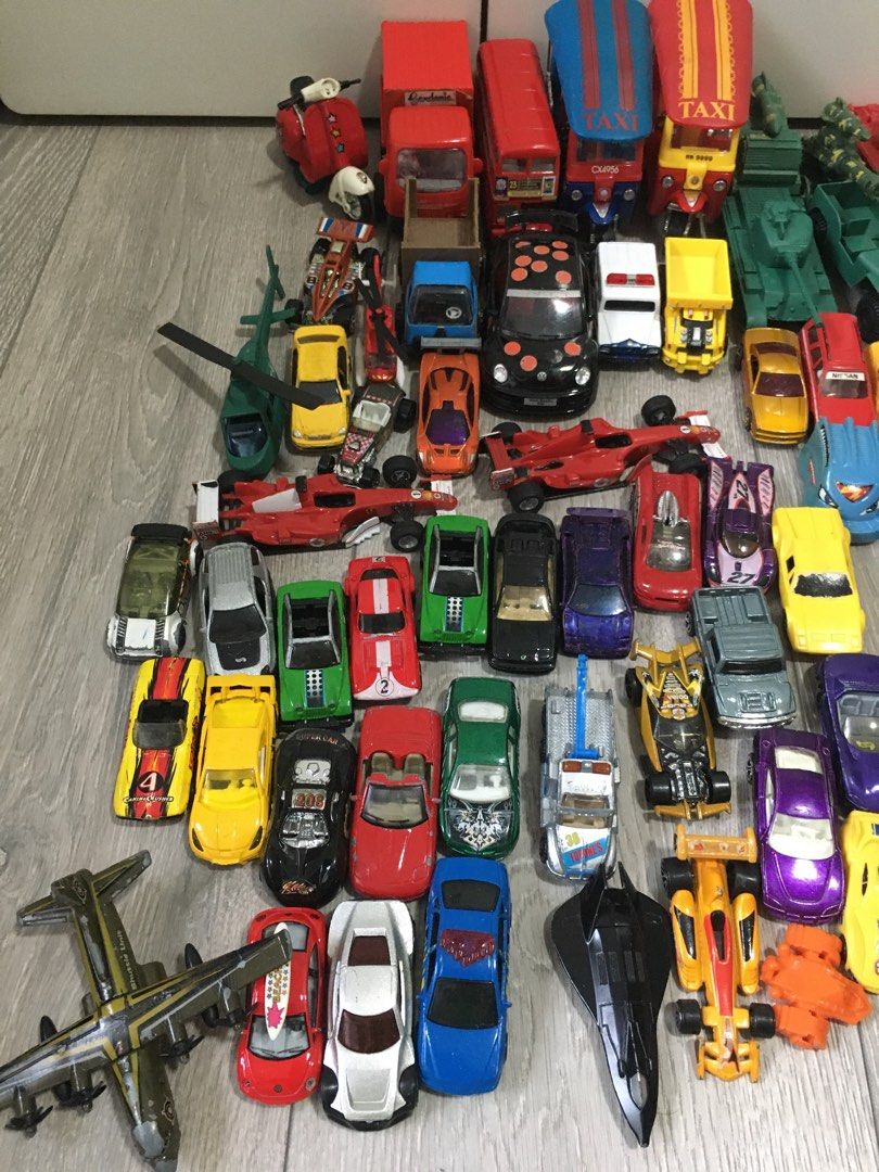 Assortment of cars, Hobbies & Toys, Toys & Games on Carousell