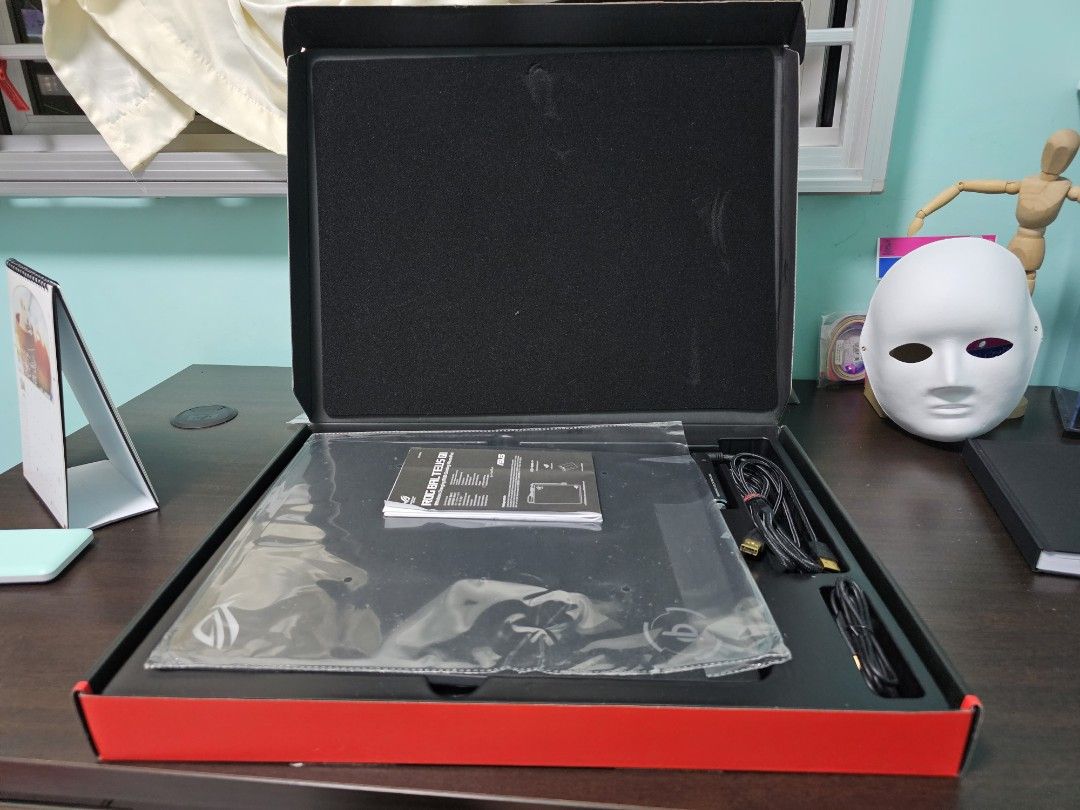 Asus ROG Balteus Qi RGB gaming mouse pad, Computers & Tech, Parts ...