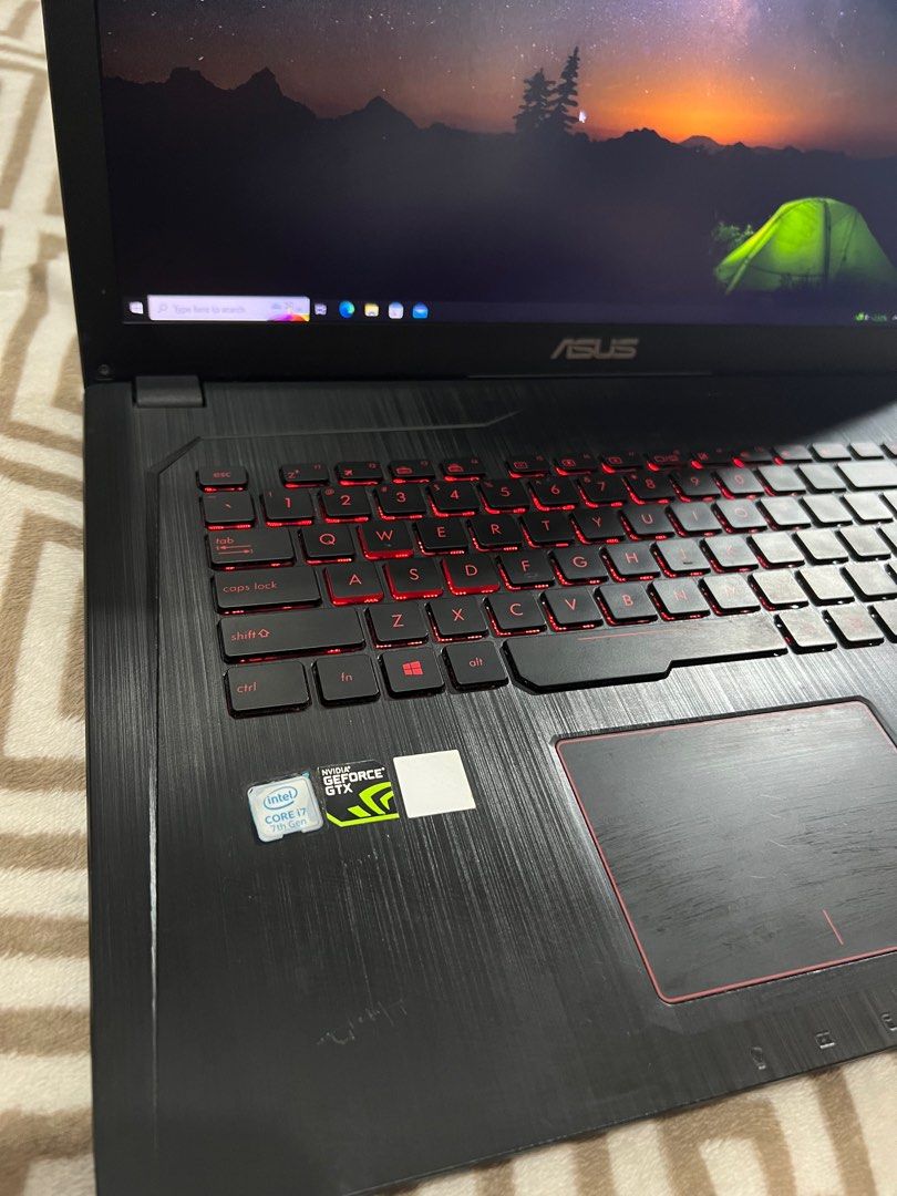 Asus rog gl753v i7 7th gen 8gb ram 256gb gtx 1050. No issue, Computers ...