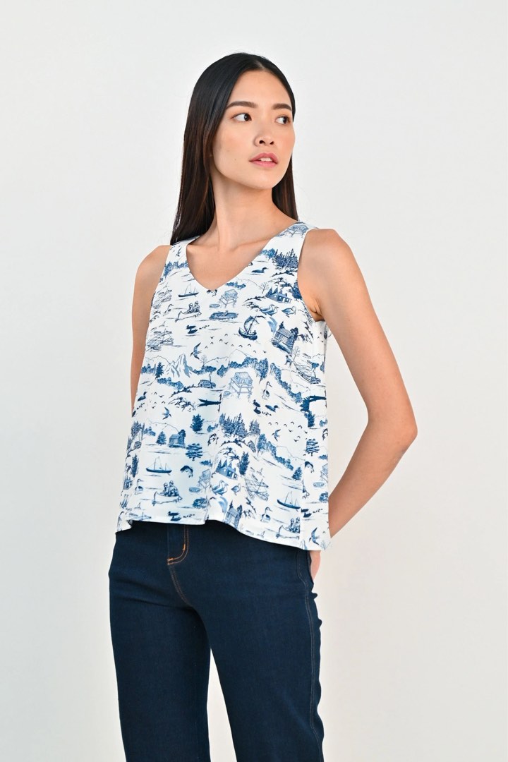 AWE LAKE HOUSE TWO-WAY TOP, Women's Fashion, Tops, Sleeveless on Carousell