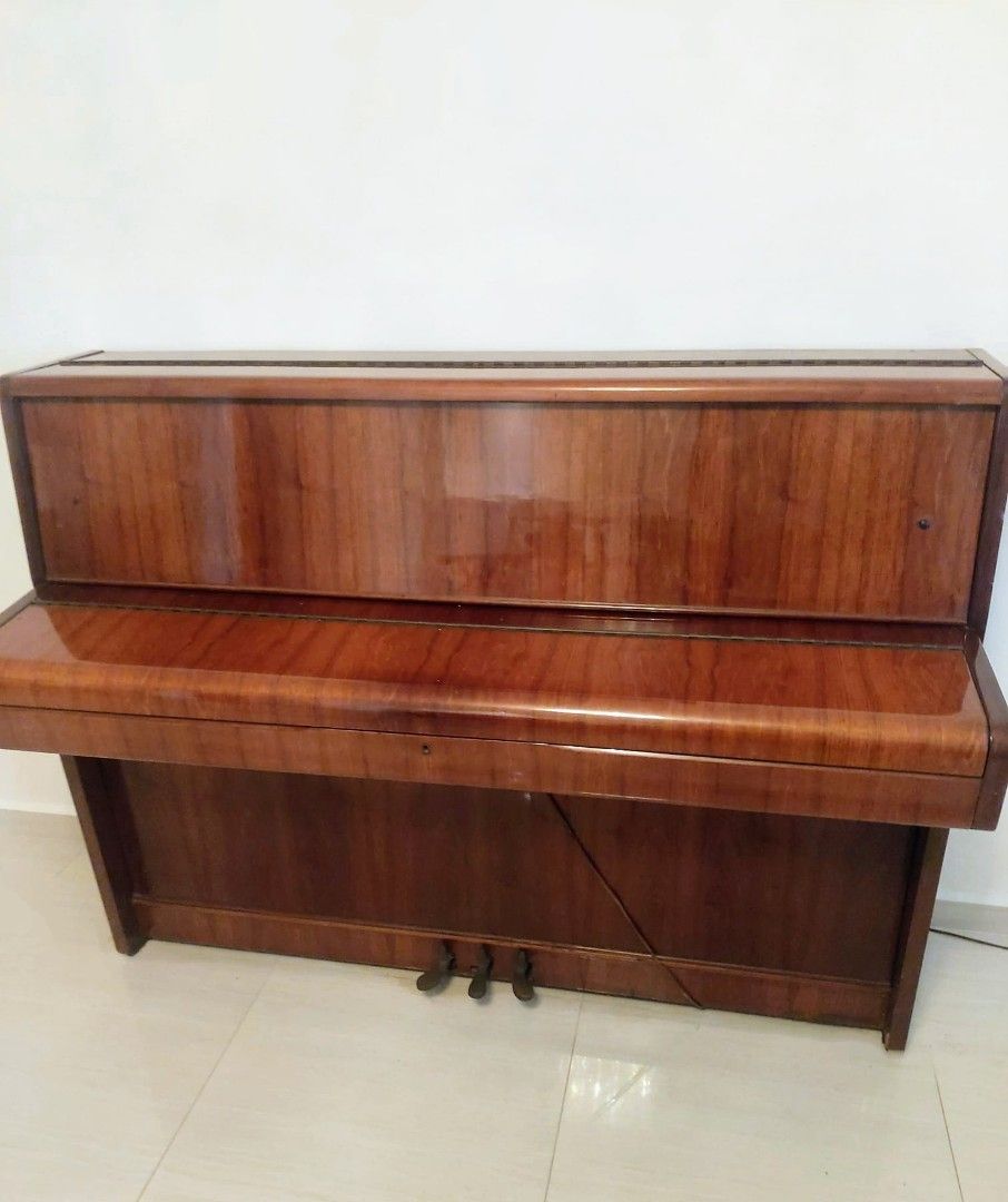 Beloved Handok Upright Piano, Hobbies & Toys, Music & Media, Musical ...