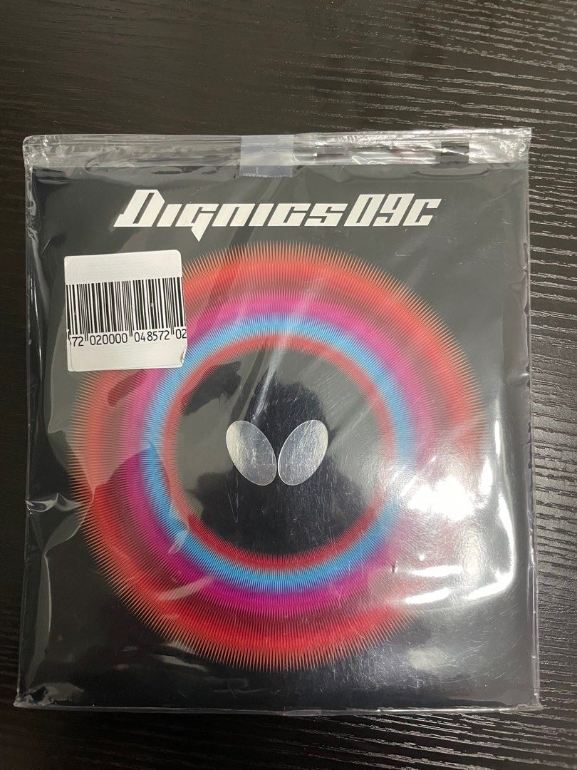 日版Butterfly D09c 黑, 運動產品, 運動與體育, 運動與體育 - 球拍和球類運動 - Carousell