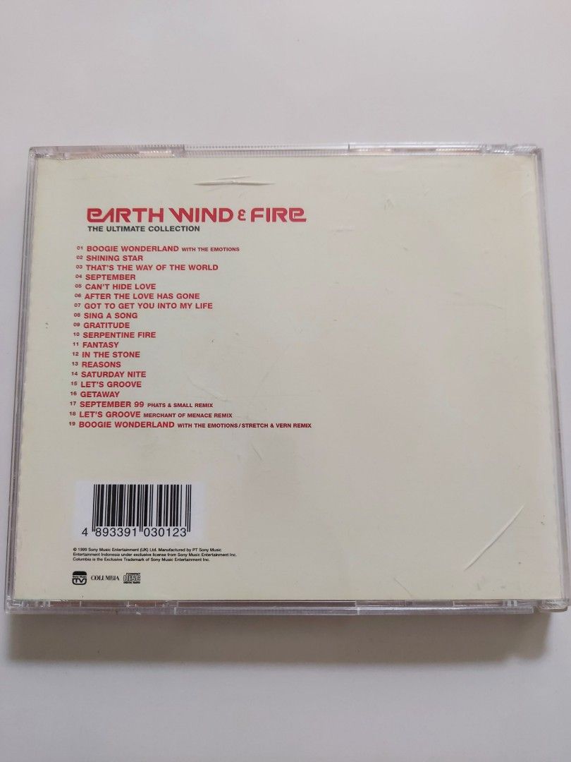 CD Earth Wind & Fire - The Ultimate Collection, Hobbies & Toys, Music ...